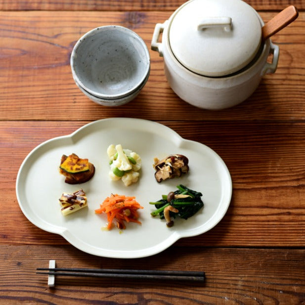 Kamon Oshiki Plate 12" – Ema's Table