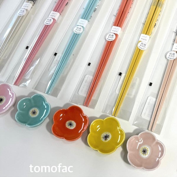 Flower Chopsticks & Chopstick Rest Gift Set – Ema's Table