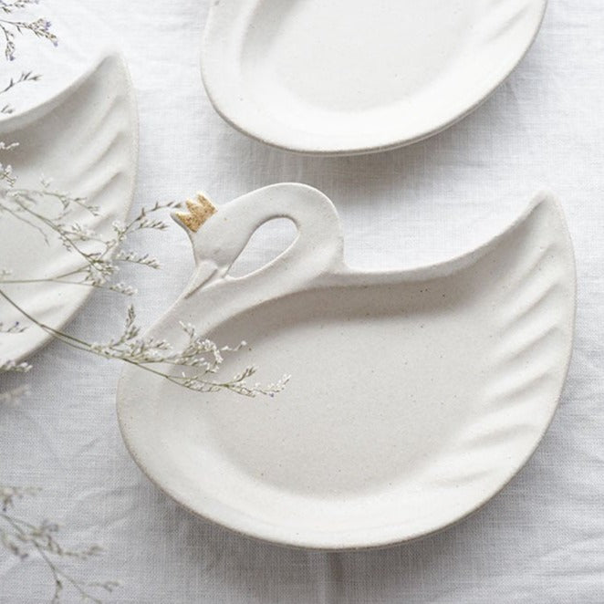 Yoshizawa Crown-wearing Swan Plate 6.5" – Ema's Table