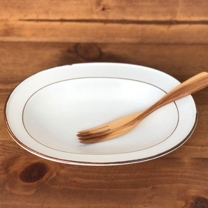 Seto Ware Brown Edge Oval Deep Plate 9" – Ema's Table