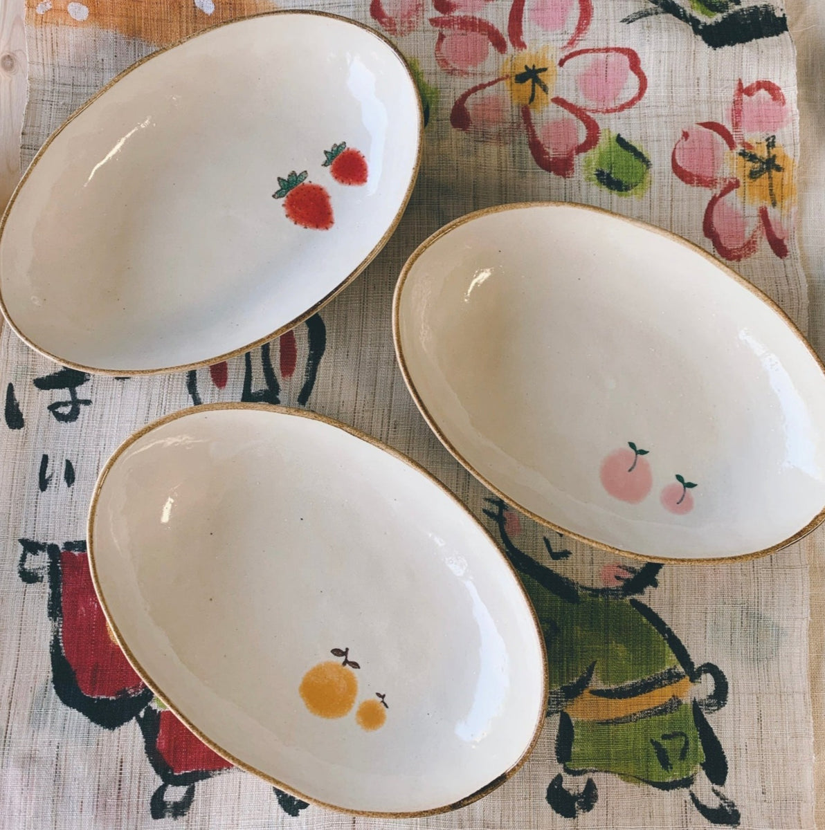 Fruits Oval Deep Plate (L) 10" – Ema's Table